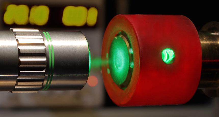 Experiment offers glimpse at how to make hydrogen metallic | Science News Experiment offers glimpse at how to make hydrogen metallic | Science News