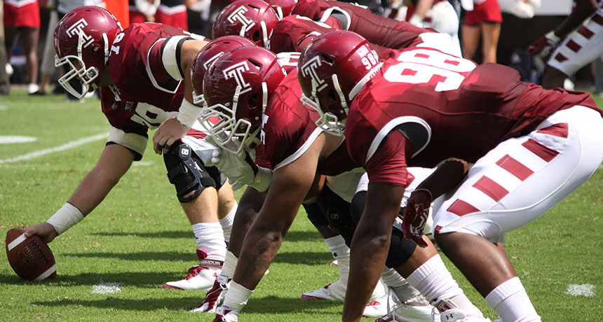 Cardiac risks rise for linemen during football season