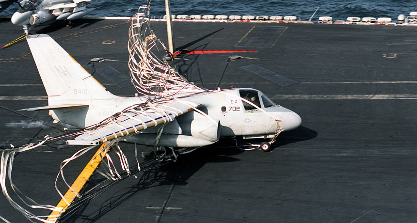 50 years ago, engineers tried catching commercial planes in nets