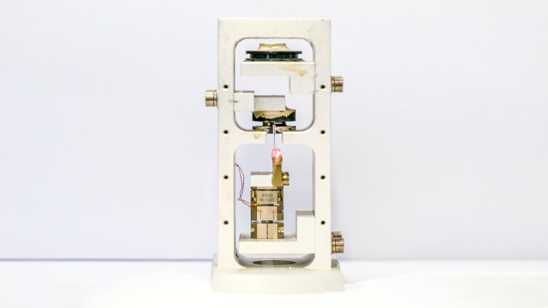 A teeny device can measure subtle shifts in Earth’s gravitational field