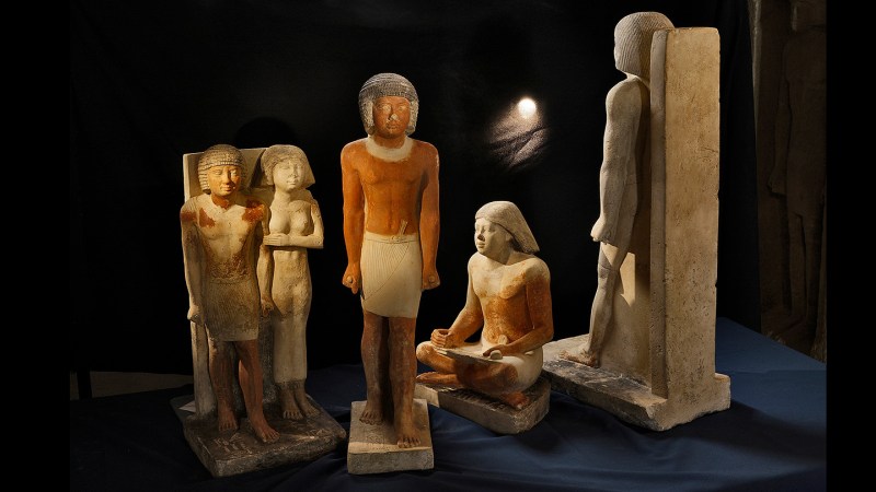 Ancient Egyptian scribes’ work left its mark on their skeletons